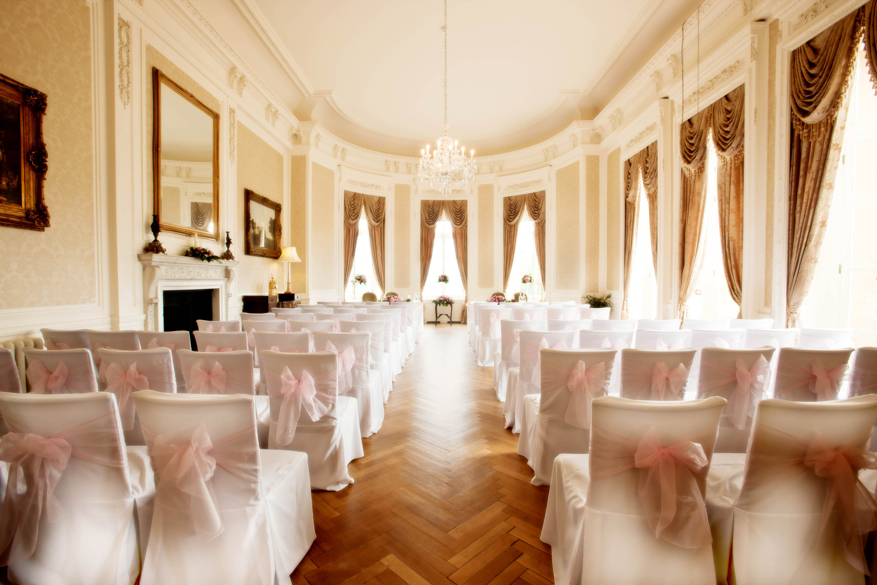 Luton Hoo Hotel say “I do”, and saves the ‘Big Day’ | WeddingDates